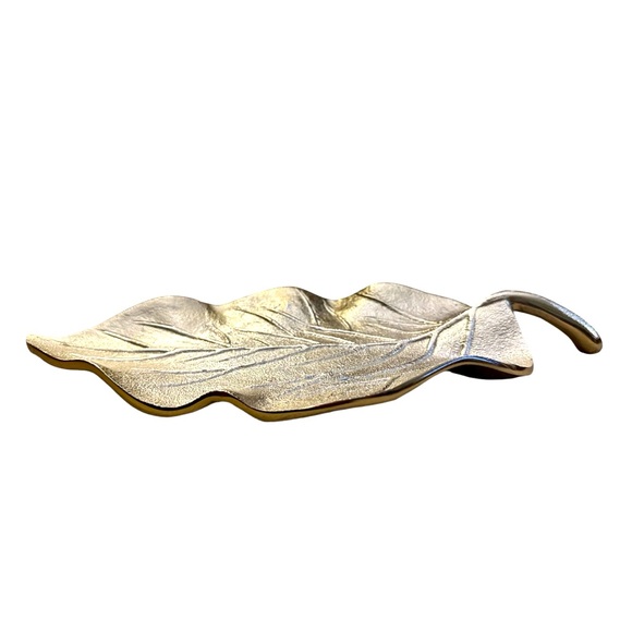 Accents | Vintage Hard Gold Tone Brass Leaf Shape Tray 12x7 Leaf Length ...